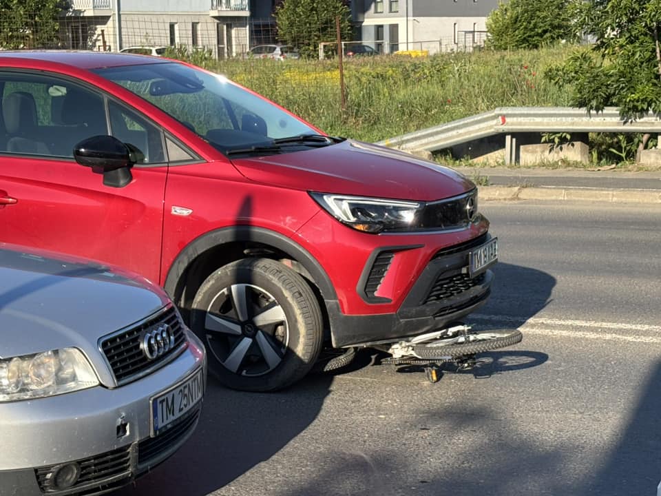 Băiețel de 7 ani, lovit de o mașină la Giroc. Traversa strada pe ...