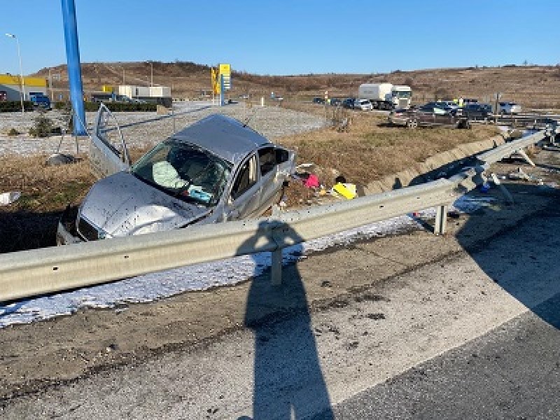 Un tânăr de 19 ani, din Lugoj, a provocat un accident cu 4 victime la ...