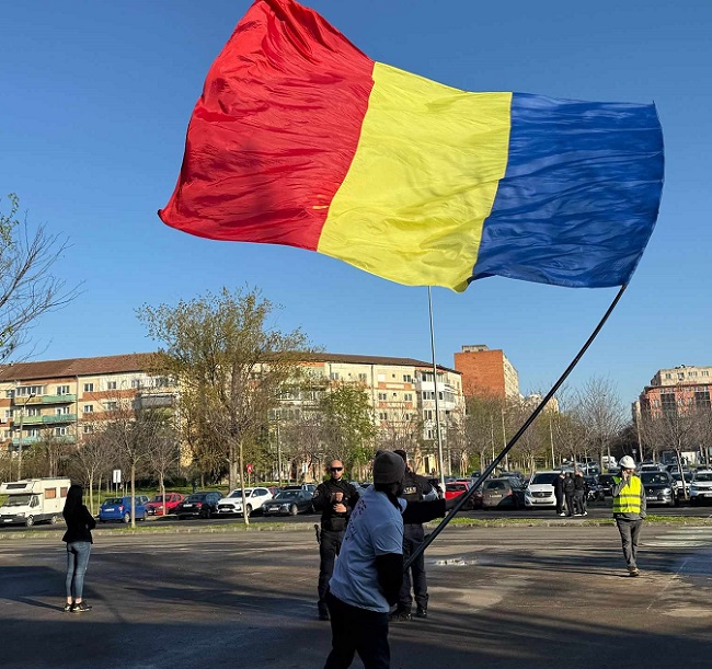 ”Turul 2, înapoi!” Cum a fost așteptat Marcel Ciolacu la Timișoara